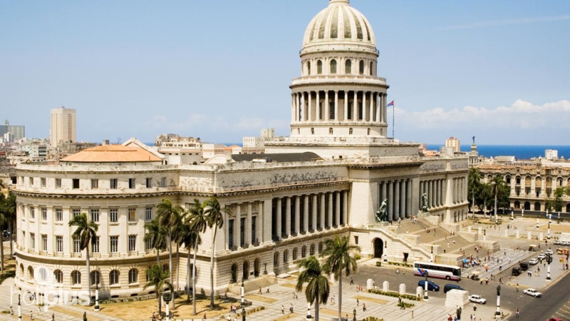 Book "Inner Havana, After the Martí´s stairsways" Tour. Departure from ...