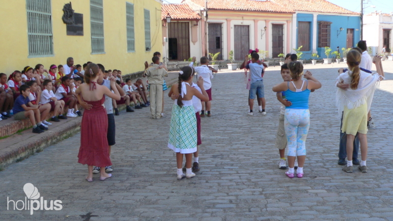 Book “One Hour Of Cuban Folklore” Tour. Departure from CAMAGÜEY CITY ...