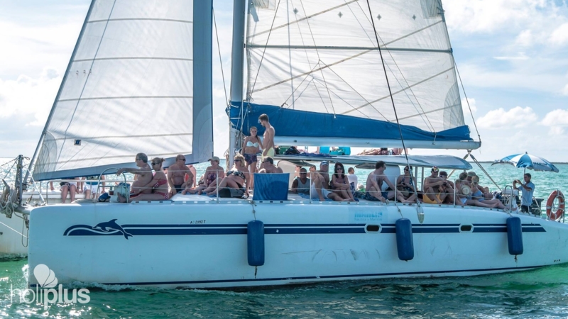 Book "CATAMARAN RIDE (HALF DAY)" Tour. Departure from CAYO COCO.