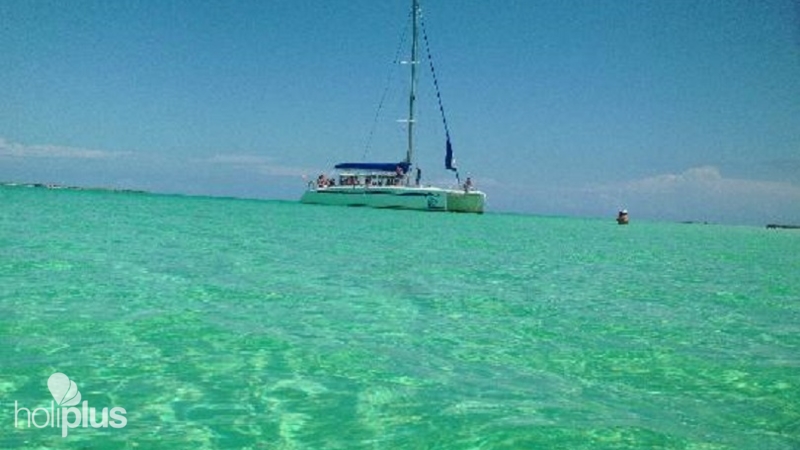 Book "CATAMARAN RIDE (HALF DAY)" Tour. Departure from CAYO COCO.