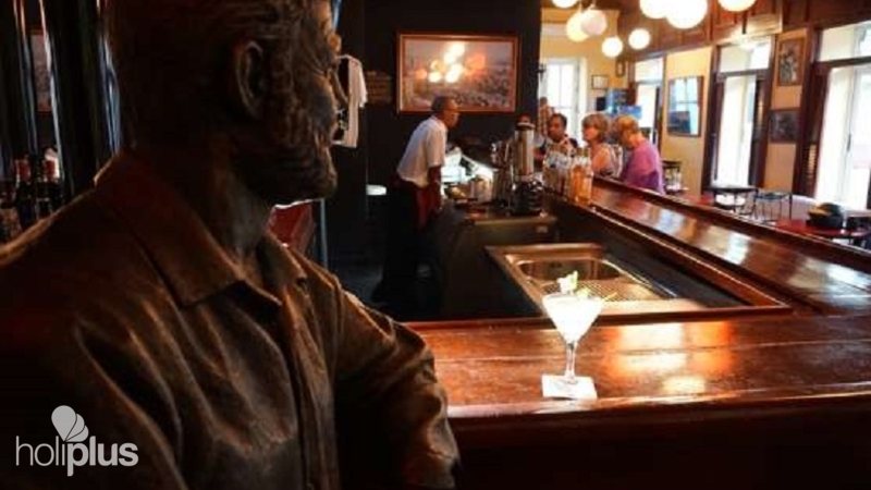 Book "BARS IN THE TRINITARIAN NIGHT" Tour. Departure from TRINIDAD. Cubatur