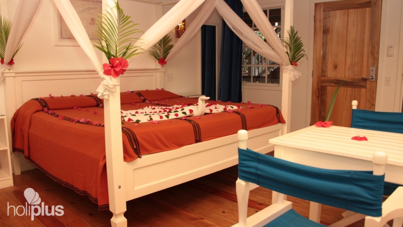 Book online Henry Morgan Hotel & Beach Resort. ROATÁN, Honduras. Images ...