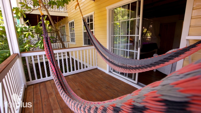 Book online Henry Morgan Hotel & Beach Resort. ROATÁN, Honduras. Images ...